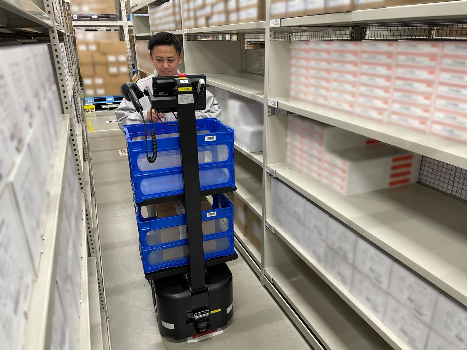 ラピュタロボティクスのピッキングアシストロボット「ラピュタPA-AMR」、NX小牧流通センターに導入後3か月で生産性約2.5倍を実現 | ラピュタロボティクス